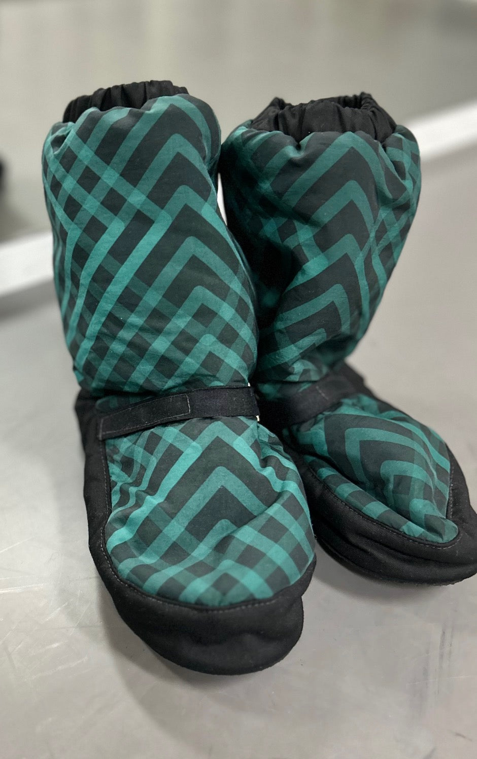 PW Dance & Sportwear Snuggle Boots - Black/Green Cross – Attitude Australia